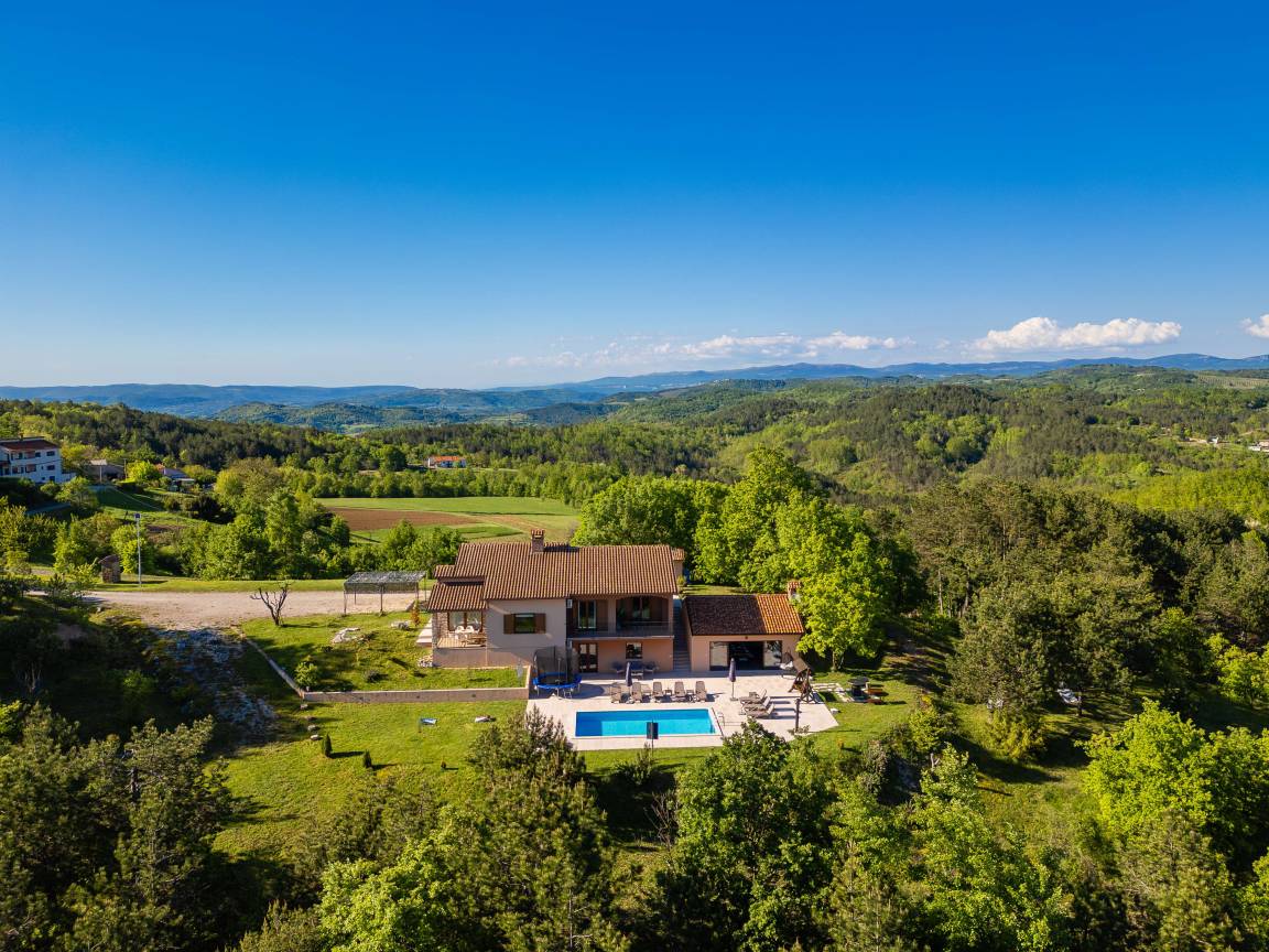 240 M² Villa ∙ 3 Camere Da Letto ∙ 7 Ospiti - Pisino