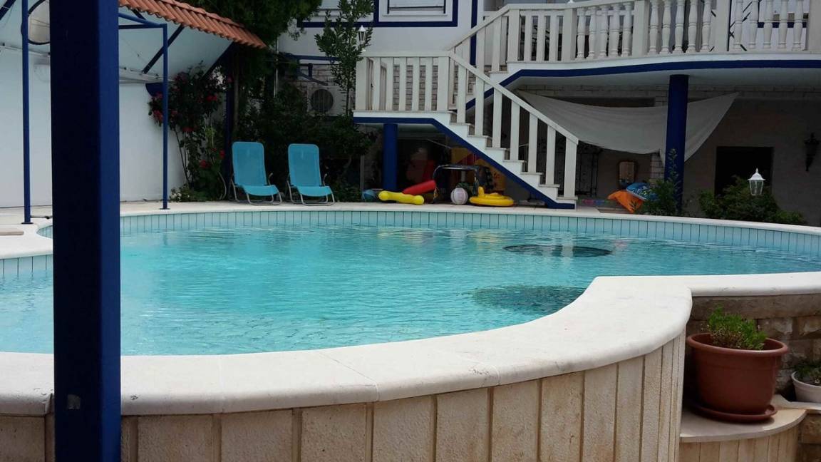 70 M² Ferienwohnung ∙ 2 Schlafzimmer ∙ 4 Gäste - Omiš