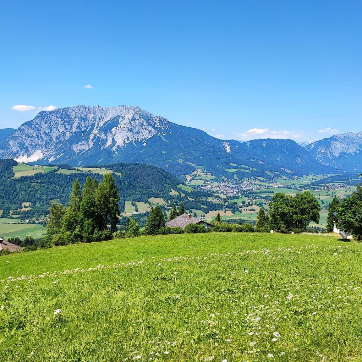 220 M² Ferienhaus ∙ 3 Schlafzimmer ∙ 6 Gäste - Planneralm