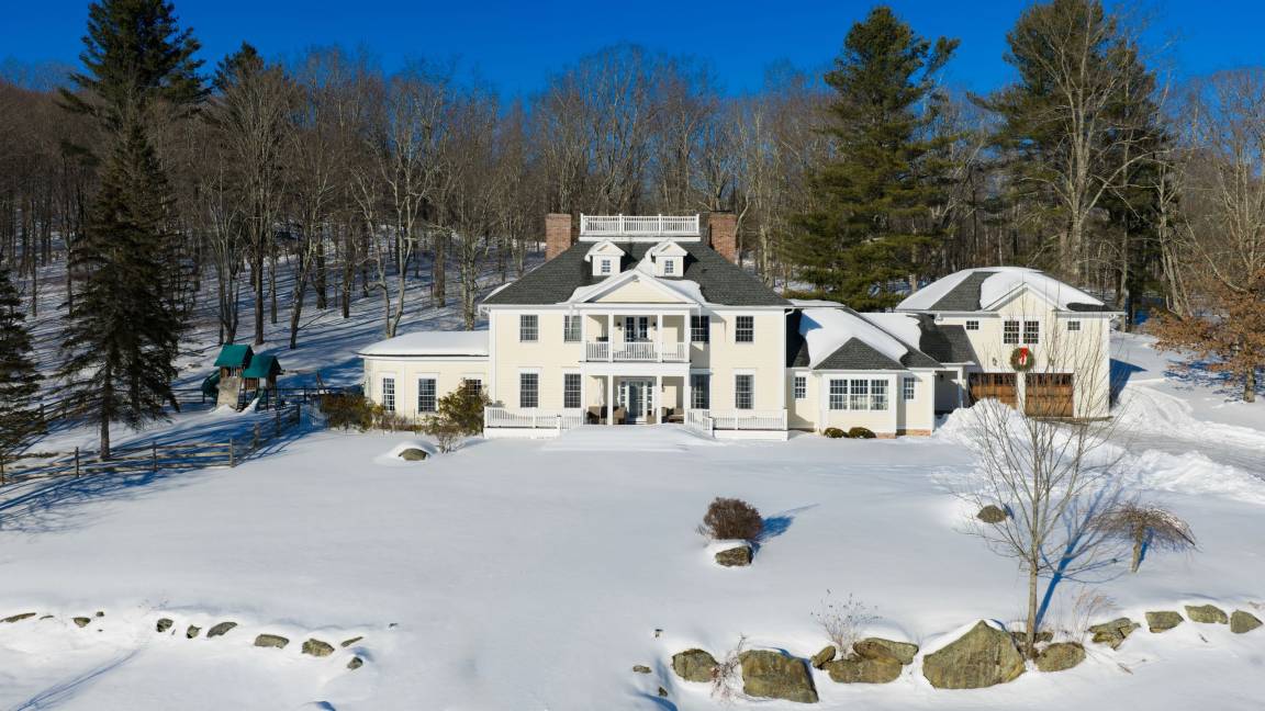 464 M² House ∙ 7 Bedrooms ∙ 14 Guests - Great Barrington, MA