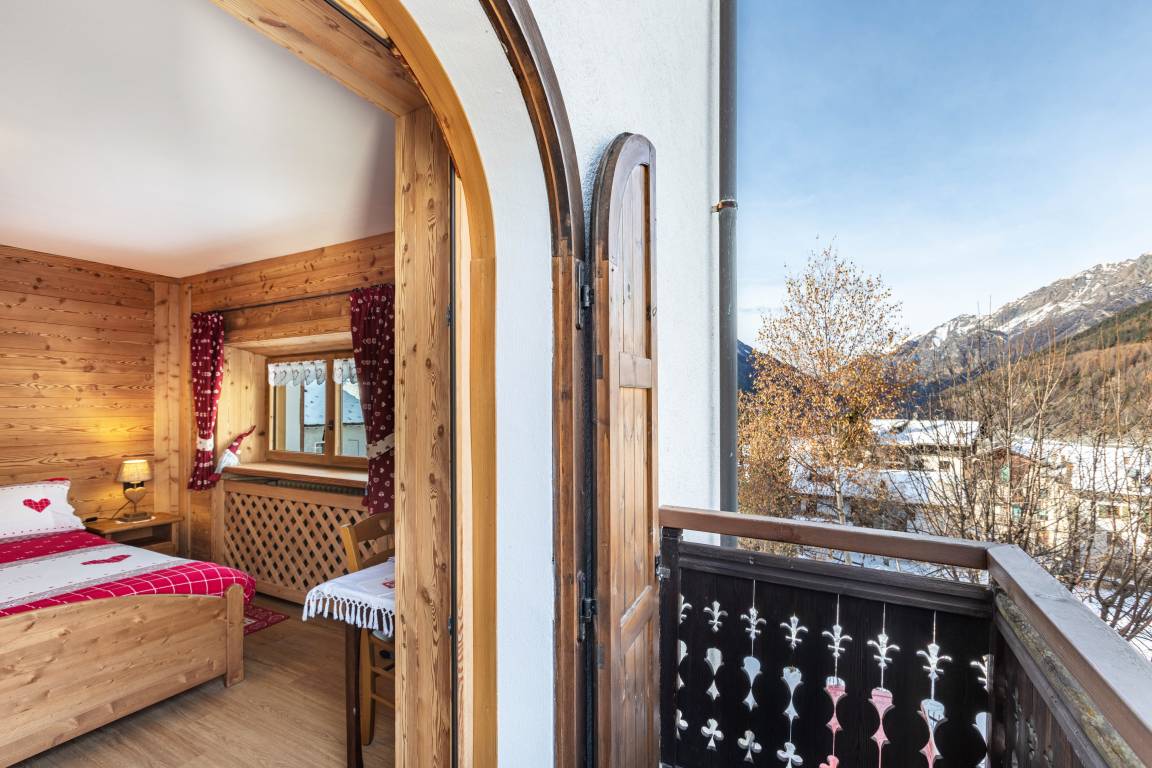 85 M² Appartement ∙ 2 Chambres ∙ 4 Personnes - Cogne