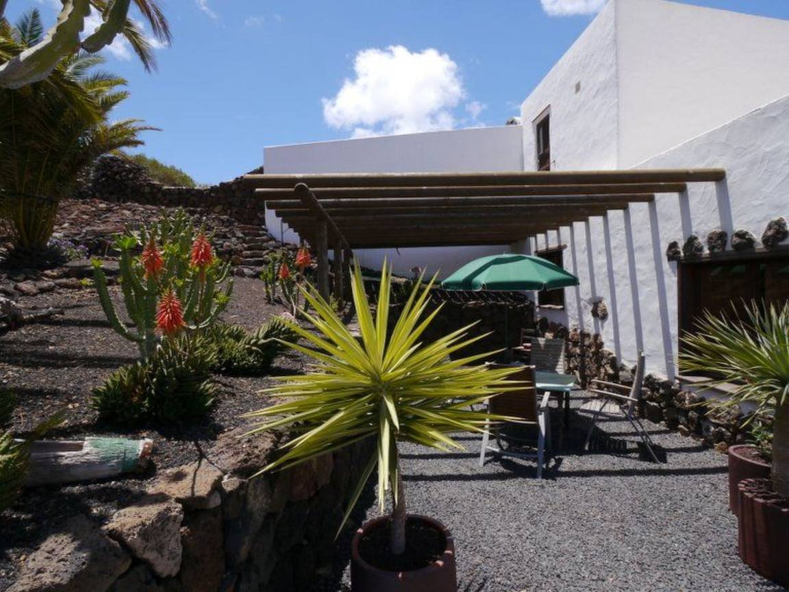 85 M² Ferienhaus ∙ 2 Schlafzimmer ∙ 4 Gäste - Teguise