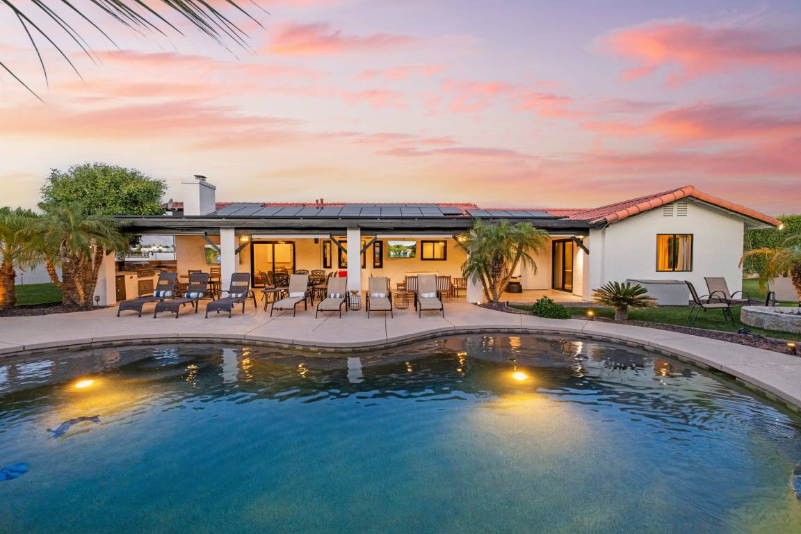 167 M² Ferienhaus ∙ 3 Schlafzimmer ∙ 6 Gäste - Palm Springs, CA