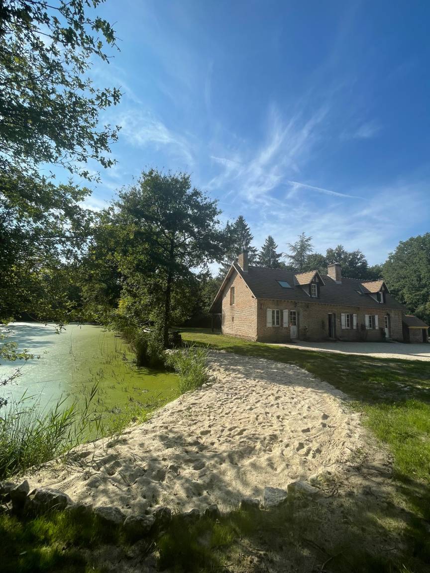200 M² Maison De Vacances ∙ 5 Chambres ∙ 22 Personnes - Lamotte-Beuvron
