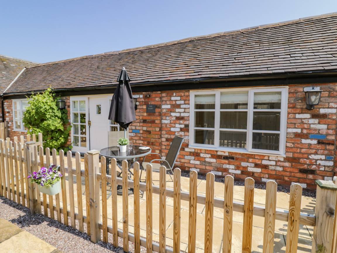 Cottage ∙ 1 Bedroom ∙ 2 Guests - Hinckley