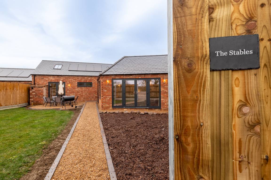 Cottage ∙ 4 Bedrooms ∙ 8 Guests - Bedfordshire