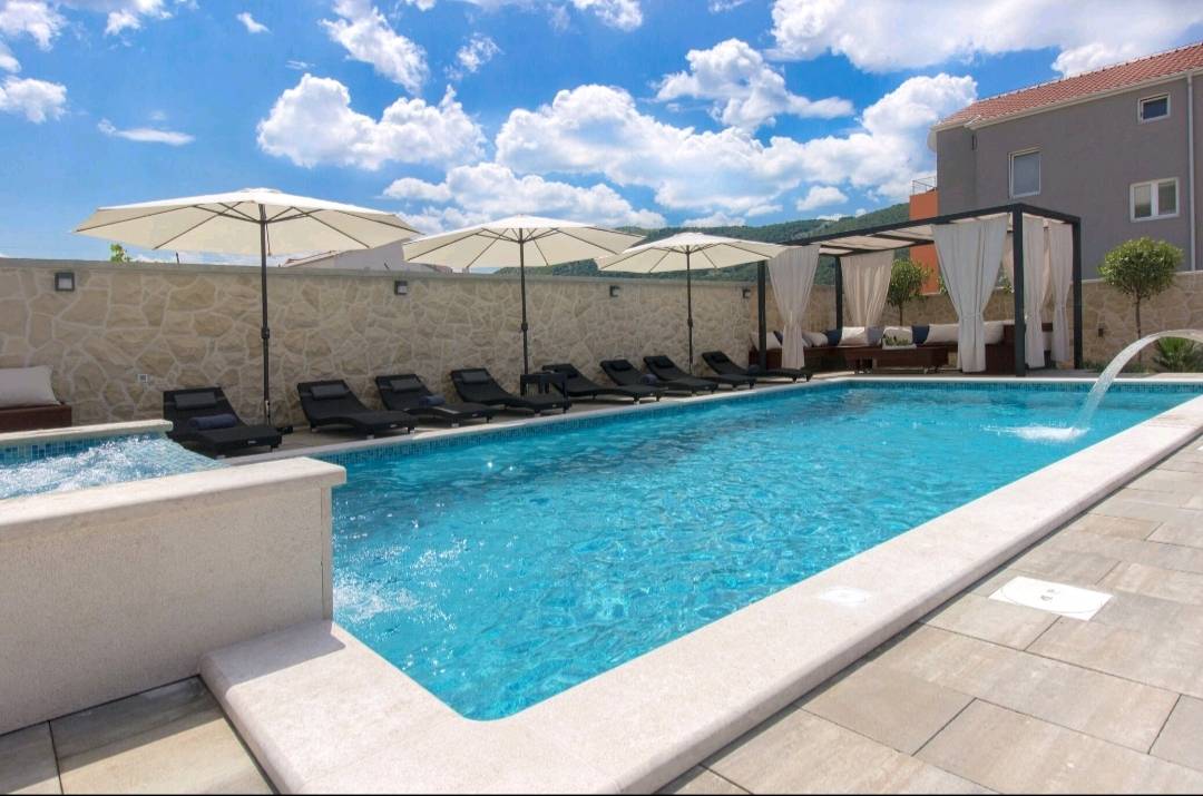 68 M² Ferienwohnung ∙ 2 Schlafzimmer ∙ 5 Gäste - Primošten