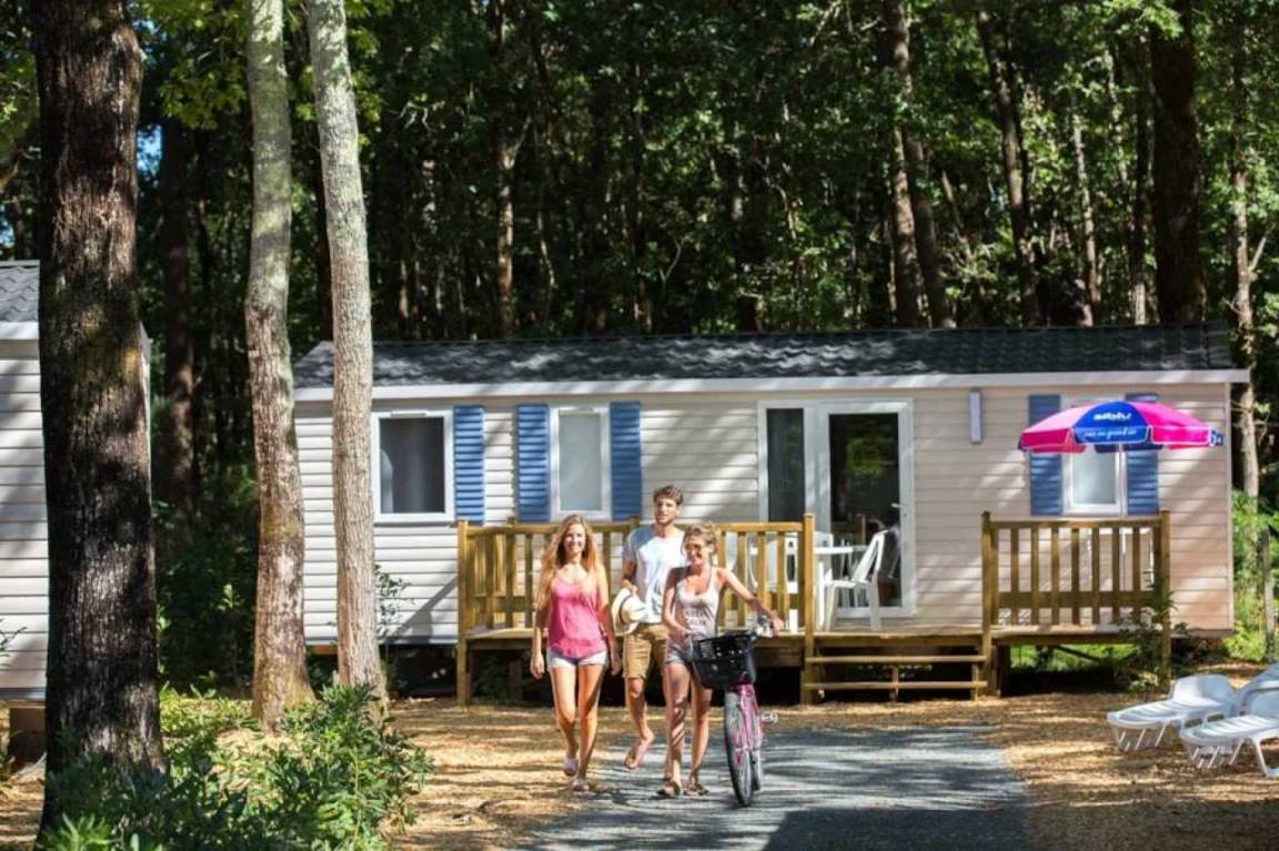 28 M² Camping ∙ 2 Chambres ∙ 6 Personnes - Le Verdon-sur-Mer