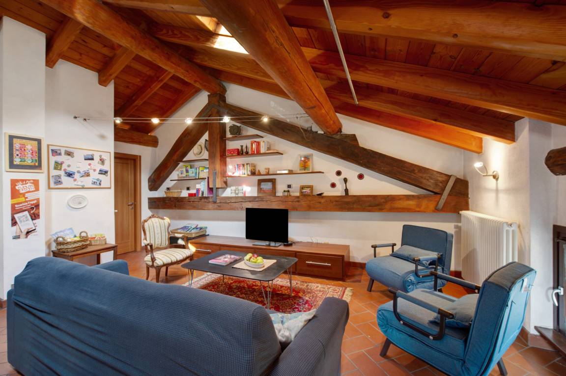 105 M² Apartment ∙ 3 Bedrooms ∙ 8 Guests - Aosta Valley