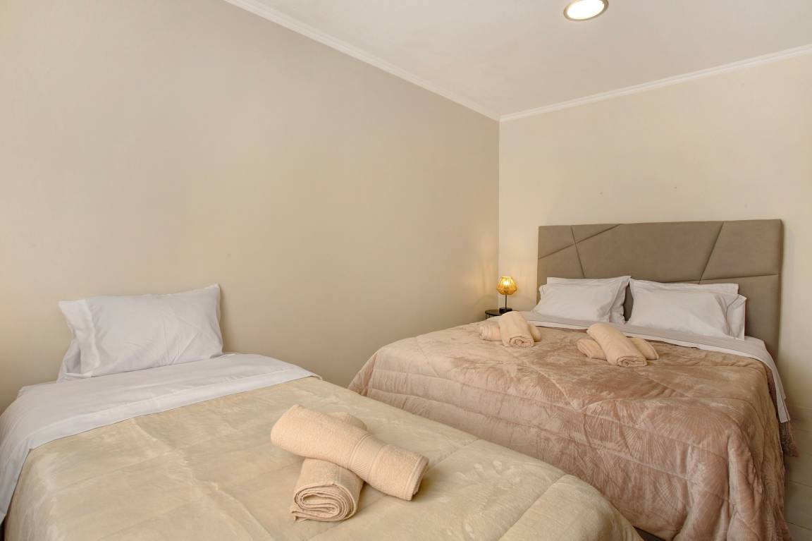 70 M² Maison De Vacances ∙ 2 Chambres ∙ 5 Personnes - Funchal