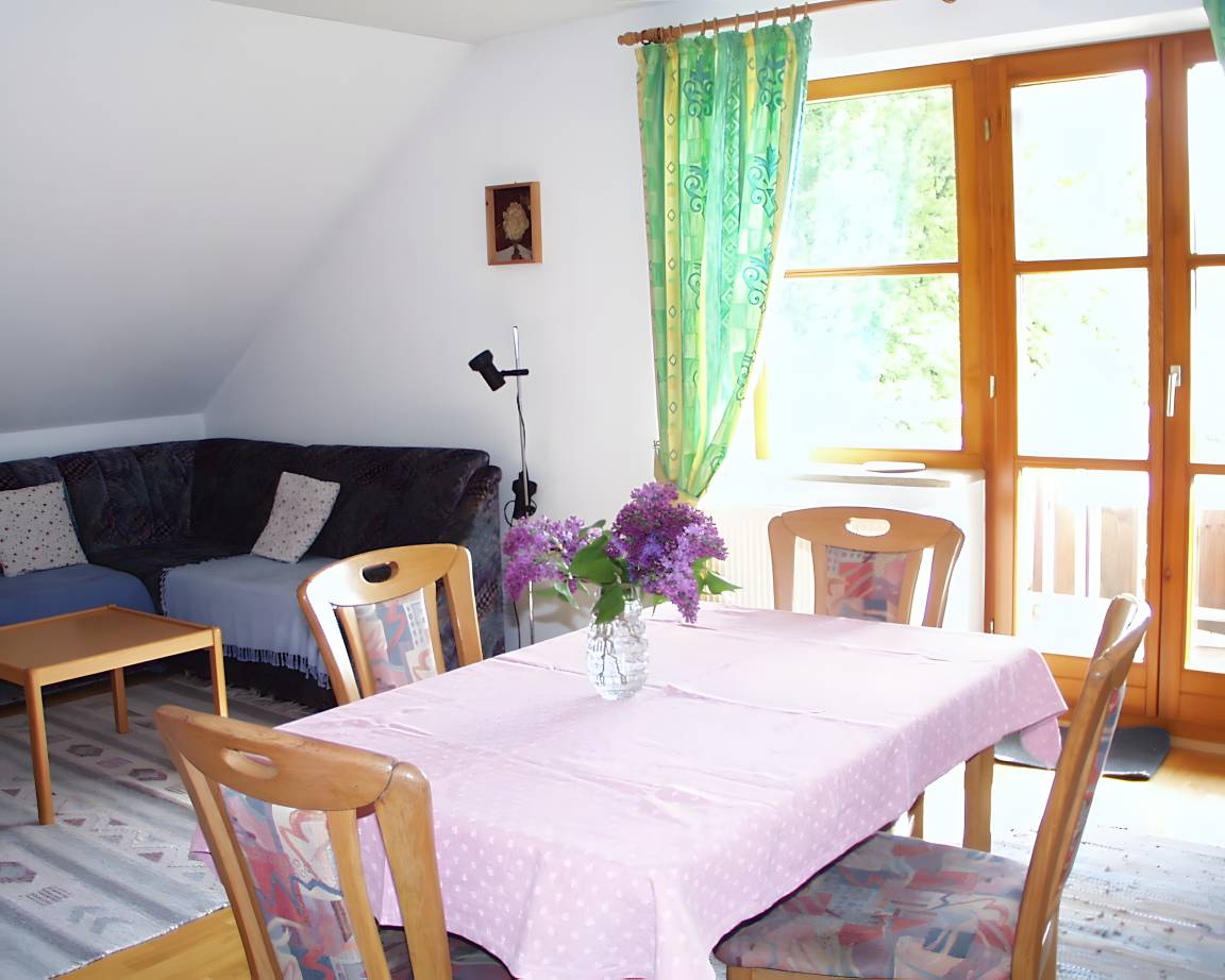 75 M² Appartement ∙ 2 Chambres ∙ 4 Personnes - Bregenz