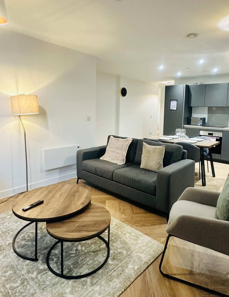 Apartment ∙ 2 Bedrooms ∙ 4 Guests - Handsworth - Birmingham 