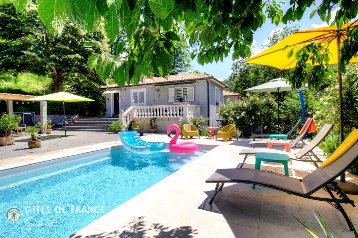 68 M² Gîte ∙ 1 Chambre ∙ 2 Personnes - Corse