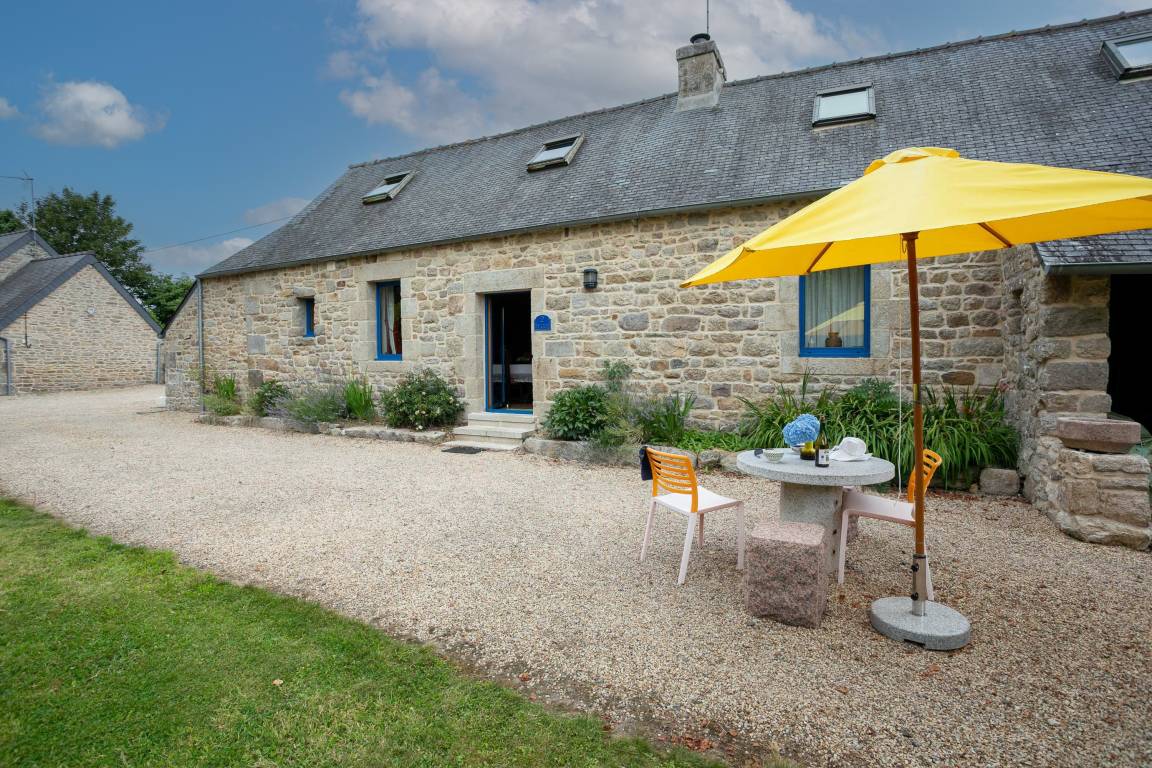 50 M² Huis ∙ 1 Slaapkamer ∙ 2 Gasten - Locquirec