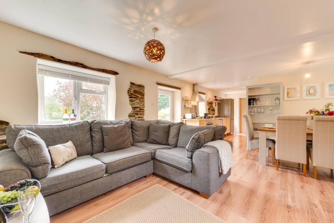 Cottage ∙ 4 Bedrooms ∙ 8 Guests - Crackington Haven