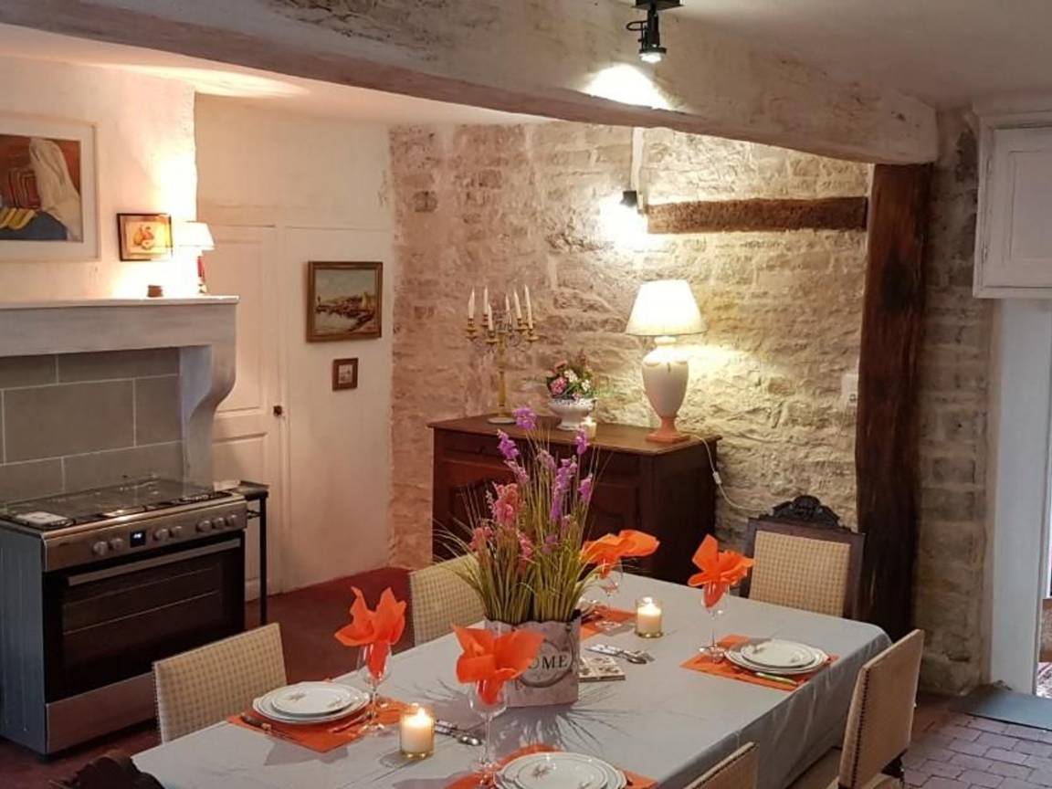 90 M² Casa Rural ∙ 2 Habitaciones ∙ 4 Huéspedes - Noyers-sur-Serein