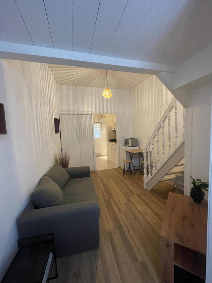 20 M² Appartement ∙ 1 Chambre ∙ 3 Personnes - Joigny