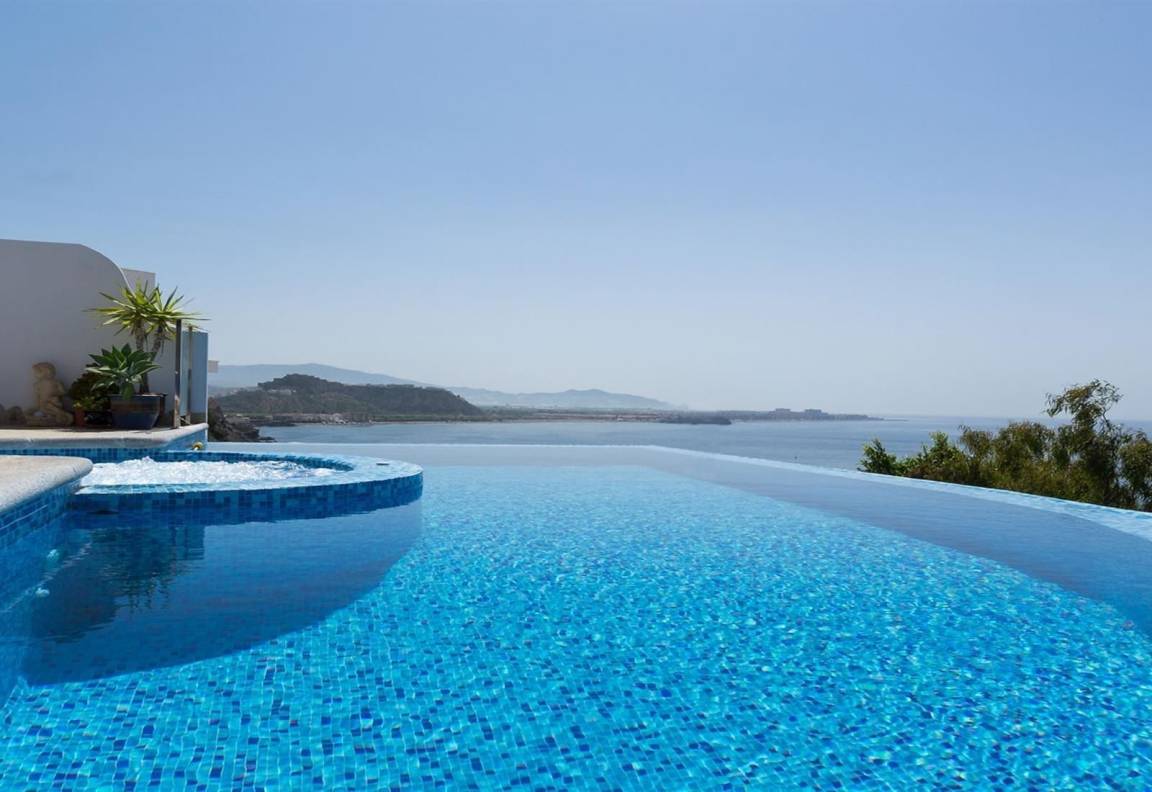 267 M² Villa ∙ 4 Schlafzimmer ∙ 8 Gäste - Salobreña