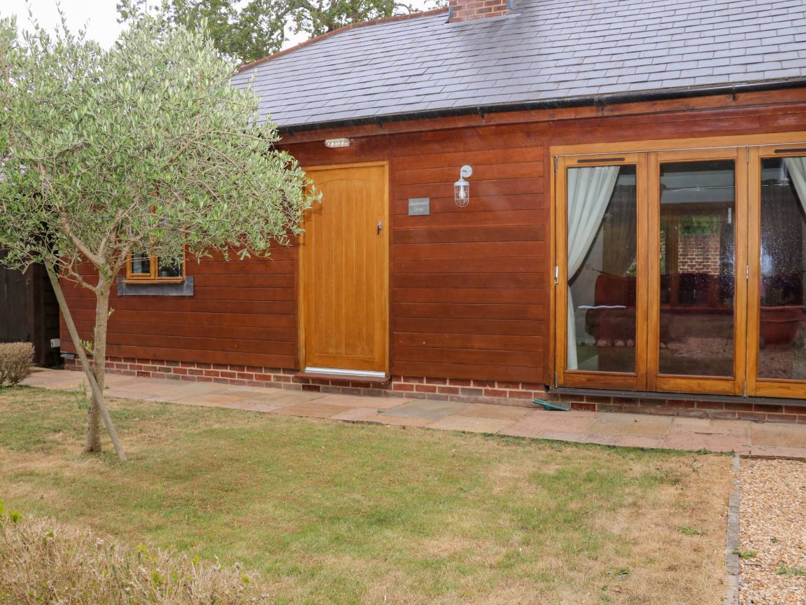 Cottage ∙ 2 Bedrooms ∙ 4 Guests - Fareham