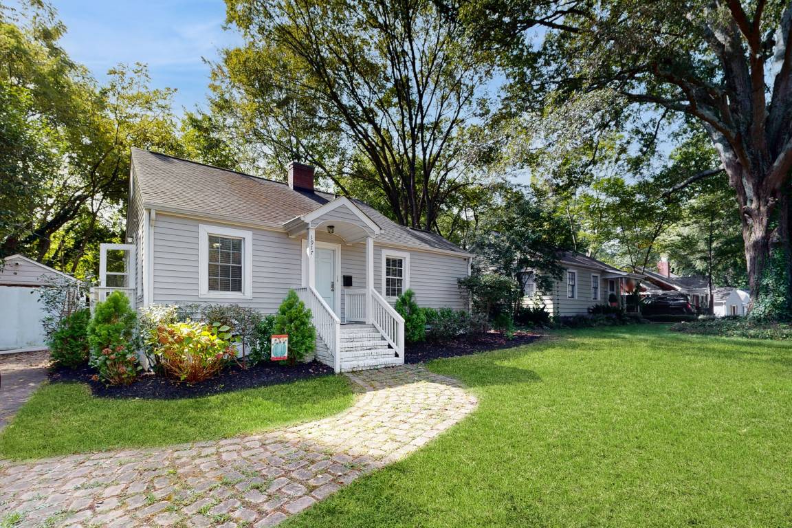 83 M² House ∙ 2 Bedrooms ∙ 4 Guests - Charlotte, NC