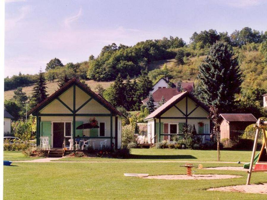 Chalet ∙ 2 Bedrooms ∙ 6 Guests - Chablis