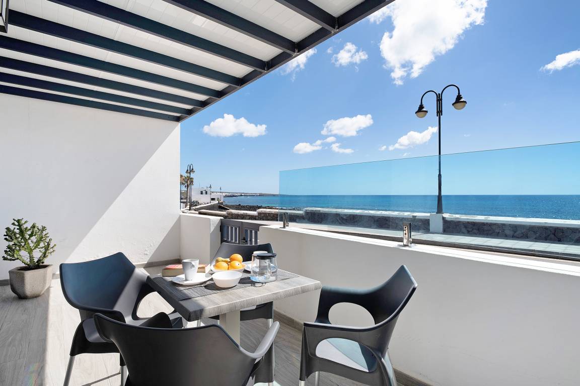 70 M² Apartamento ∙ 2 Habitaciones ∙ 4 Huéspedes - La Graciosa