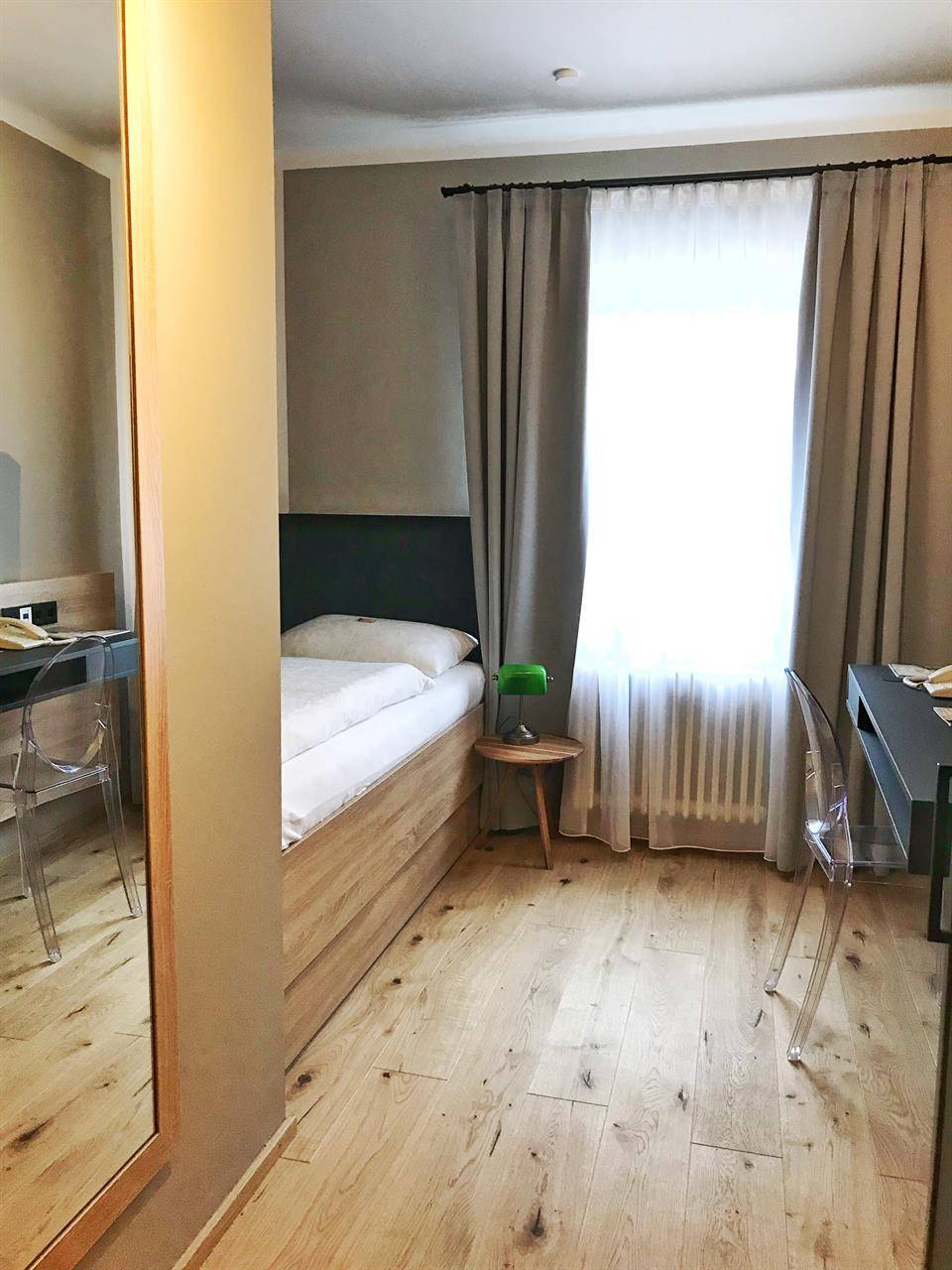 16 M² Hotel ∙ 1 Bedroom ∙ 1 Guest - Salzburg