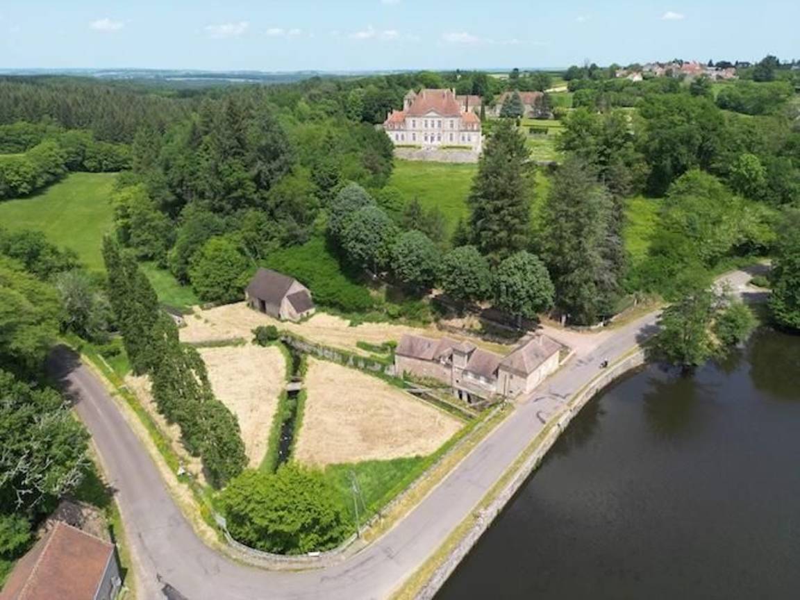 145 M² Cottage ∙ 3 Chambres ∙ 8 Personnes - Avallon