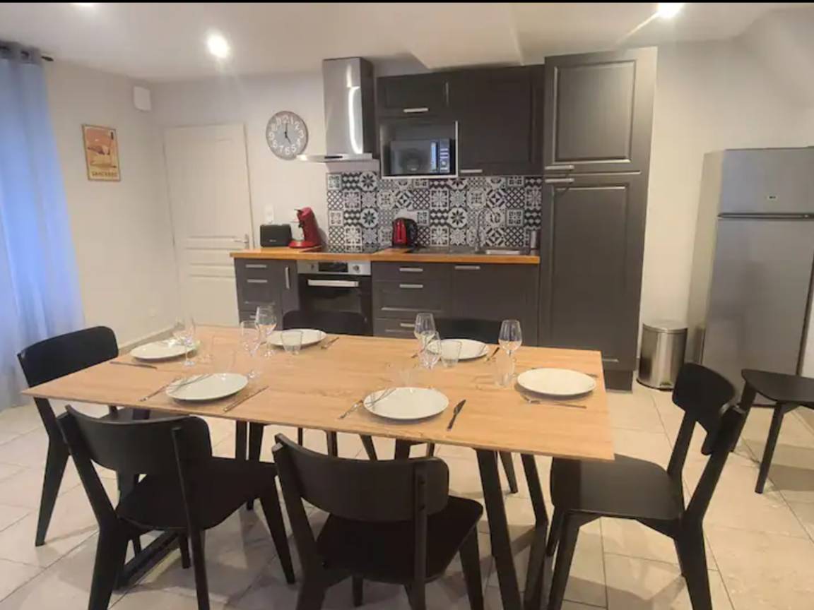 98 M² Cottage ∙ 3 Chambres ∙ 6 Personnes - Sancerre
