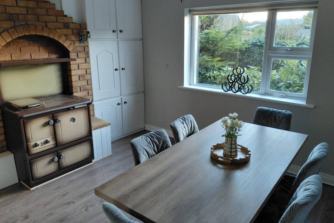 135 M² Ferienhaus ∙ 4 Schlafzimmer ∙ 8 Gäste - Oranmore