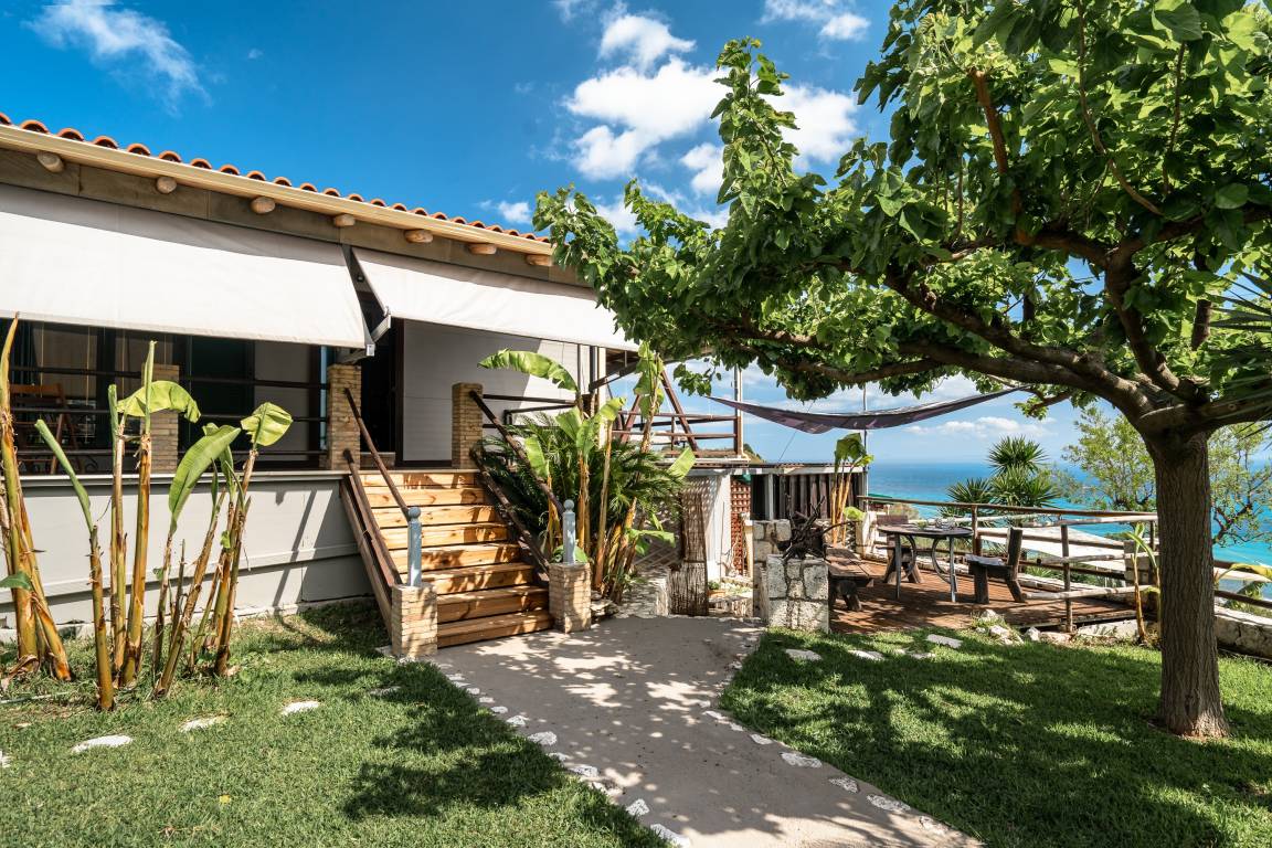 70 M² Villa ∙ 2 Bedrooms ∙ 4 Guests - Kefaloniá