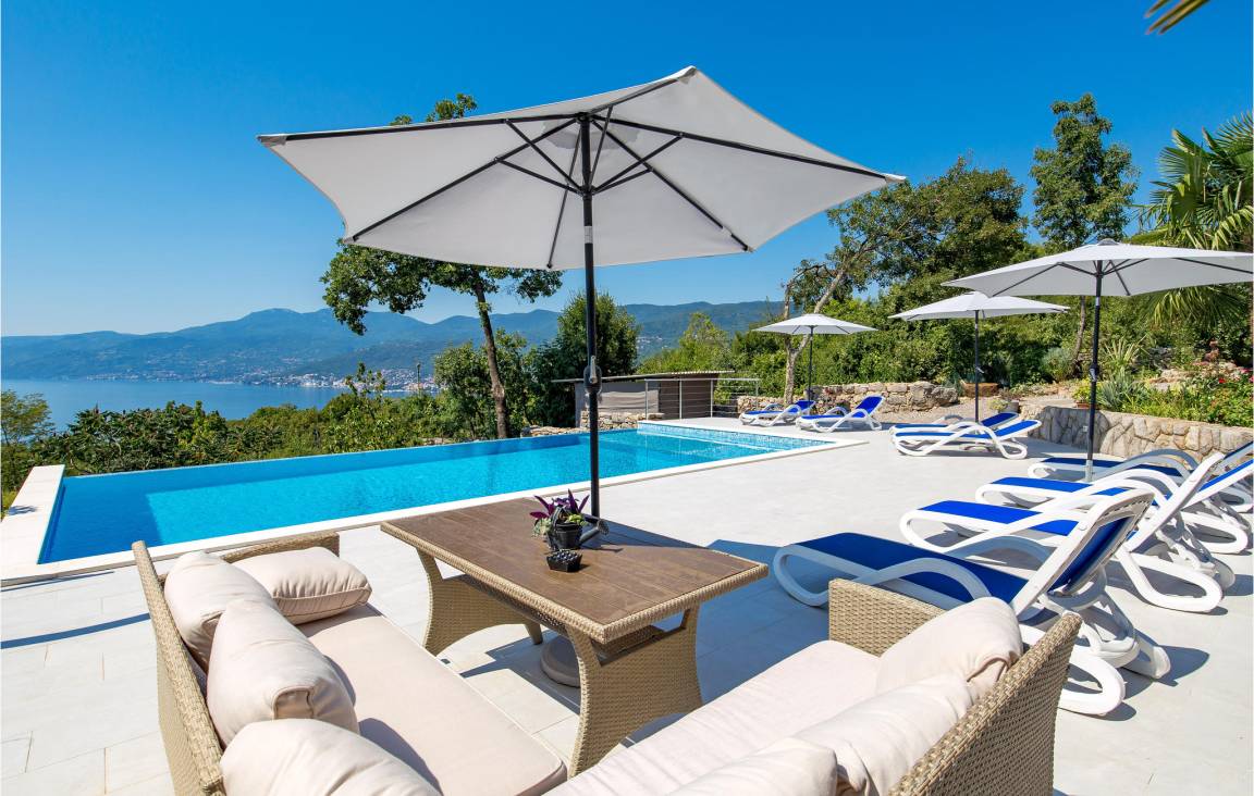 80 M² Appartamento ∙ 2 Camere Da Letto ∙ 5 Ospiti - Fiume (Croazia)