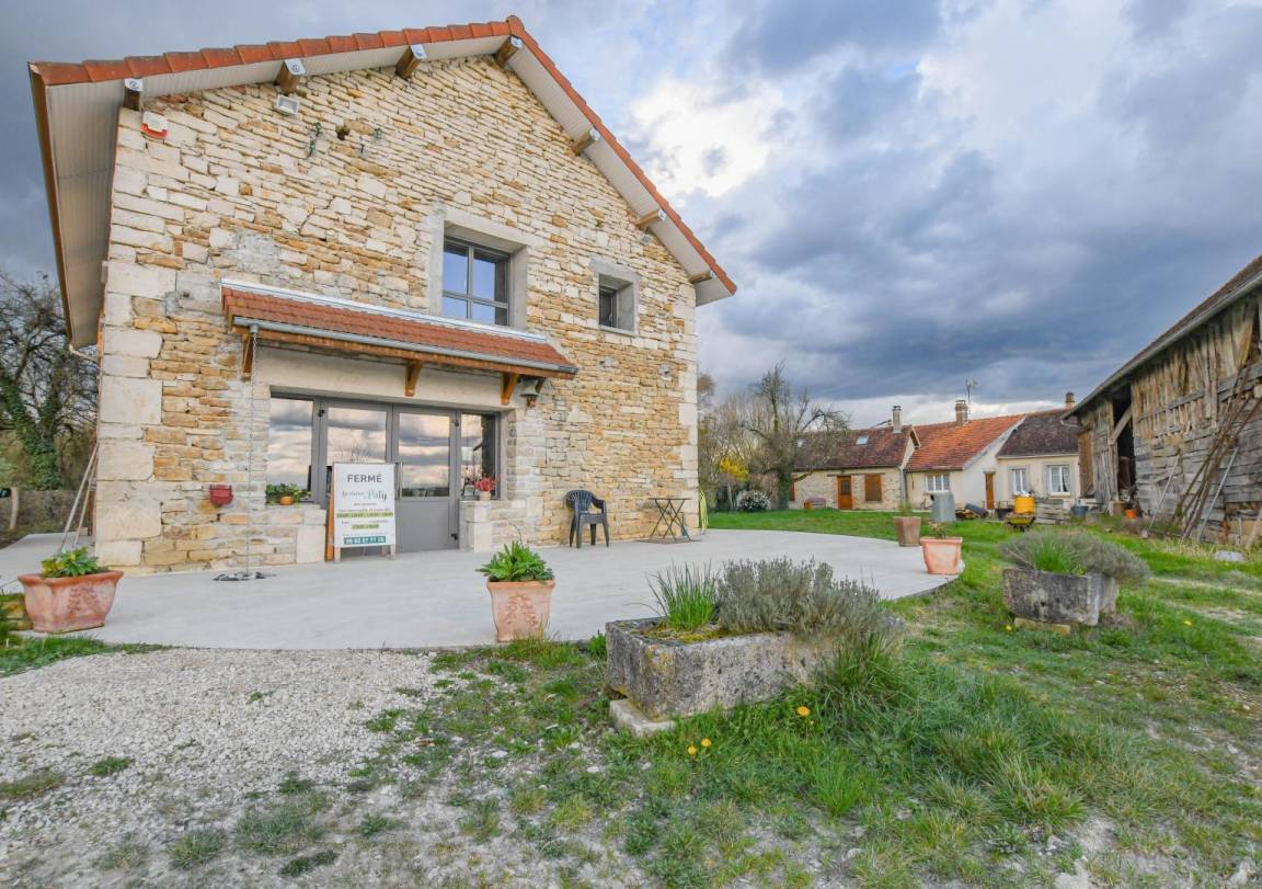 125 M² Gîte ∙ 4 Chambres ∙ 12 Personnes - Aube