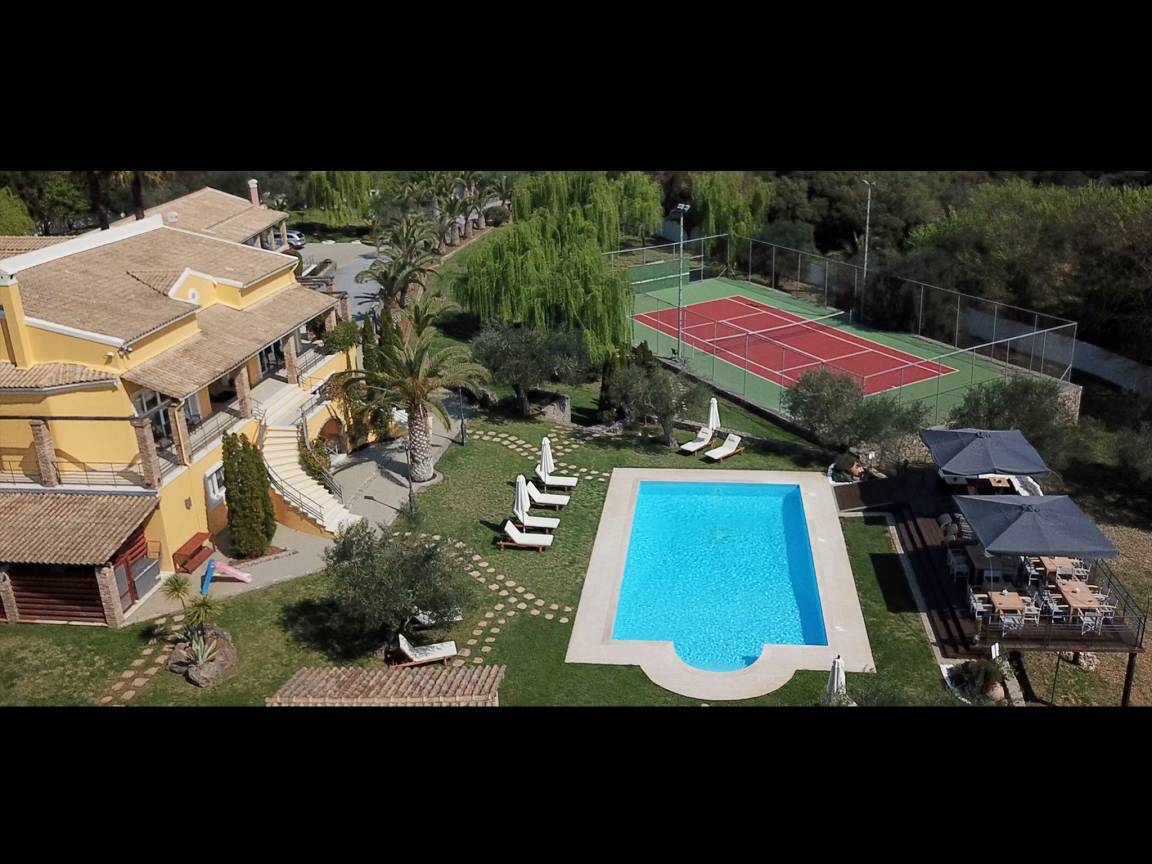 680 M² Villa ∙ 9 Bedrooms ∙ 24 Guests - Corfu