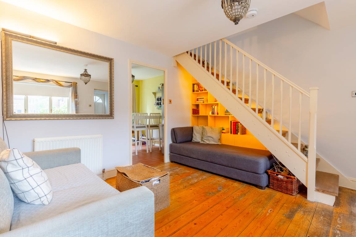 65 M² House ∙ 2 Bedrooms ∙ 3 Guests - London, UK