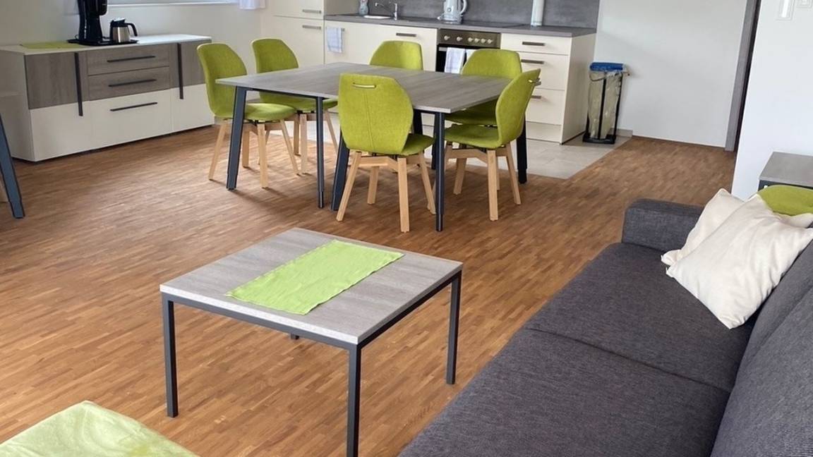 103 M² Ferienwohnung ∙ 2 Schlafzimmer ∙ 8 Gäste - Bad Salzuflen