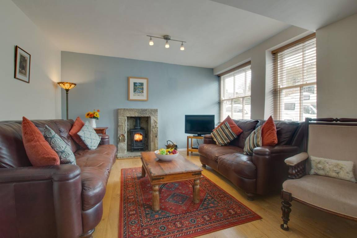 Cottage ∙ 4 Bedrooms ∙ 8 Guests - Castleton