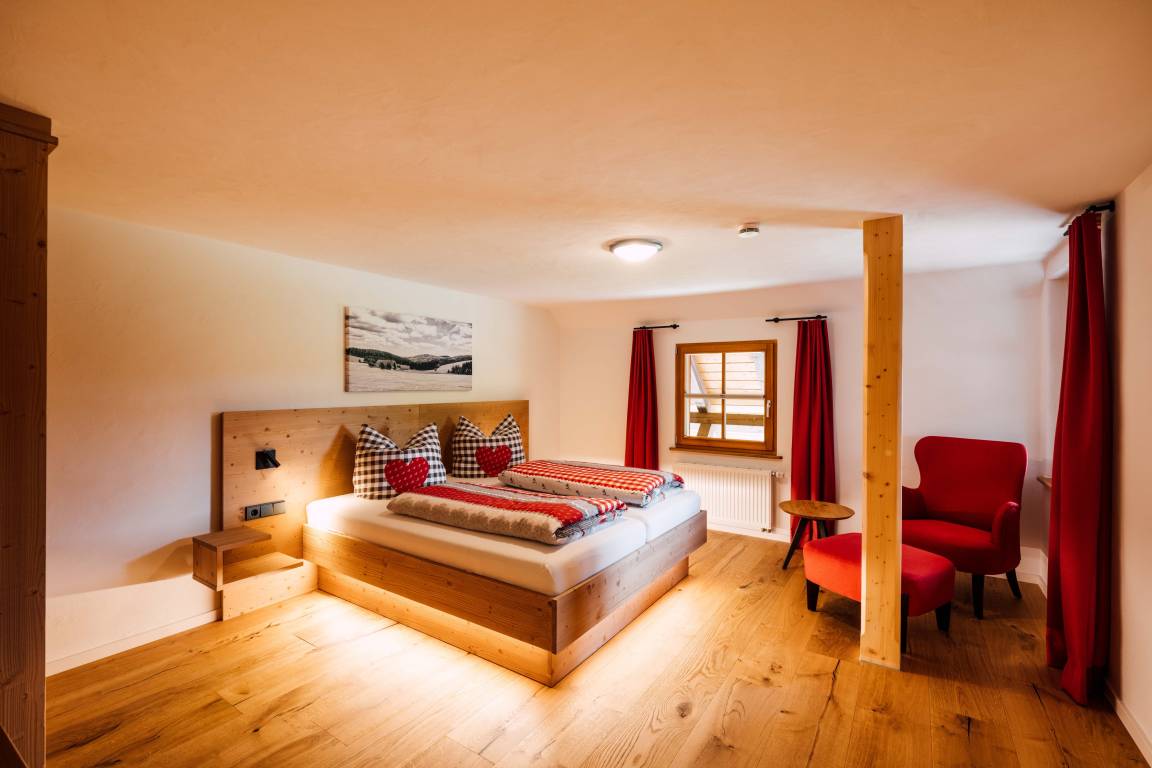 123 M² Ferienwohnung ∙ 3 Schlafzimmer ∙ 6 Gäste - Breitnau