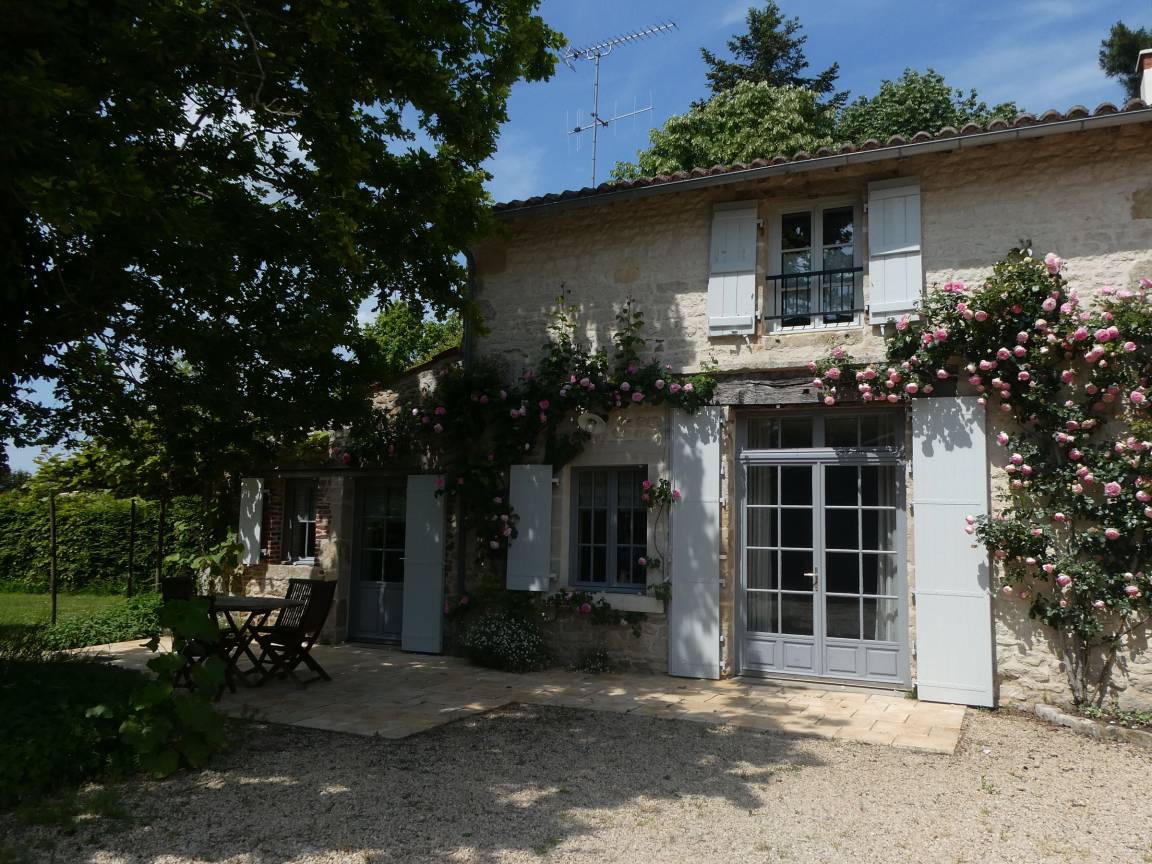 120 M² Cottage ∙ 3 Chambres ∙ 6 Personnes - Fontenay-le-Comte