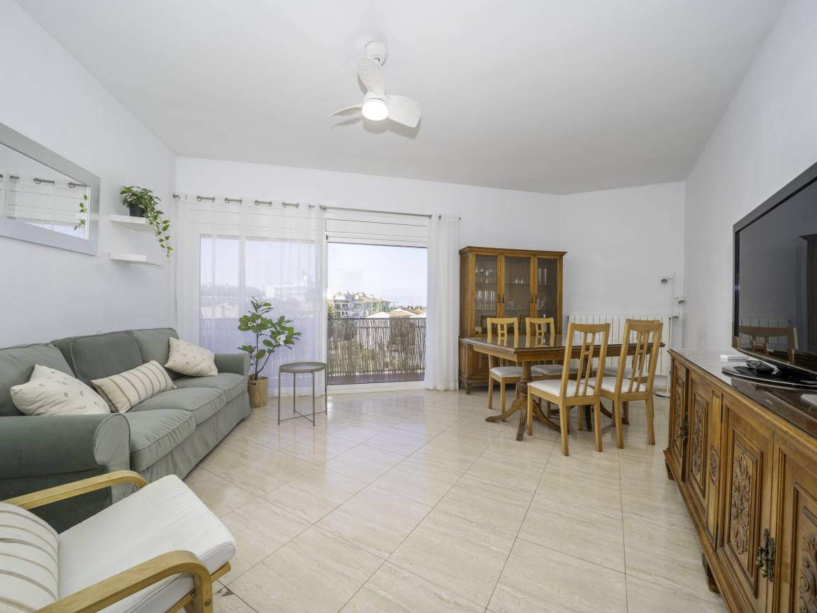 96 M² Ferienwohnung ∙ 3 Schlafzimmer ∙ 5 Gäste - Santa Susanna