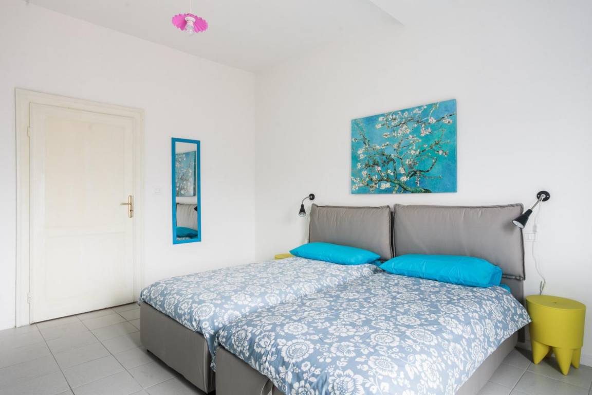 90 M² Hostel ∙ 1 Bedroom ∙ 12 Guests - Bologna