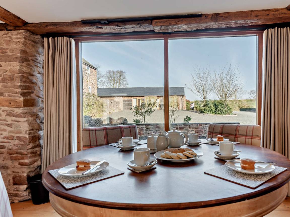 Cottage ∙ 3 Bedrooms ∙ 5 Guests - Hereford