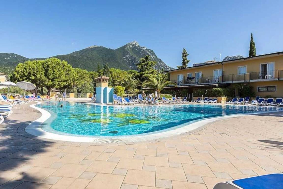 24 M² Chalet ∙ 2 Camere Da Letto ∙ 5 Ospiti - Garda