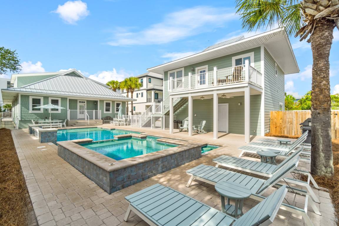 392 M² House ∙ 8 Bedrooms ∙ 32 Guests - Florida Panhandle, FL