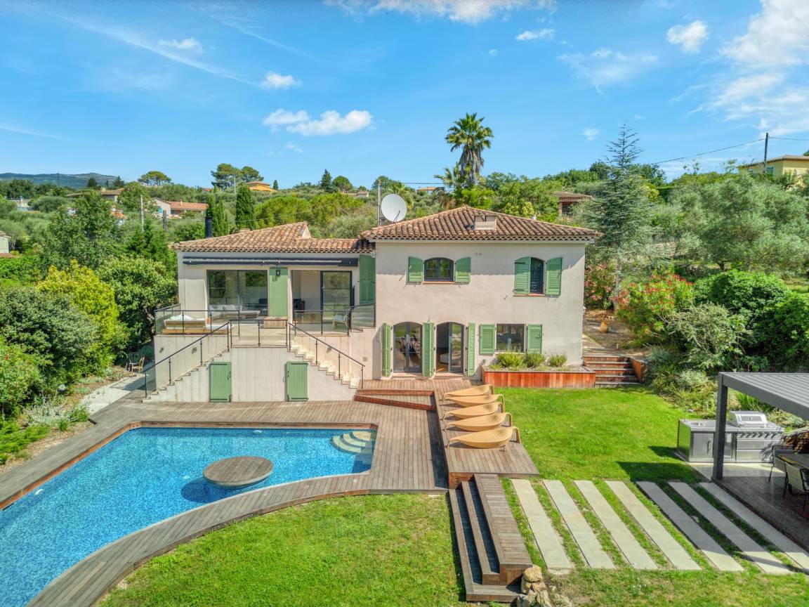 230 M² Villa ∙ 4 Bedrooms ∙ 8 Guests - Valbonne