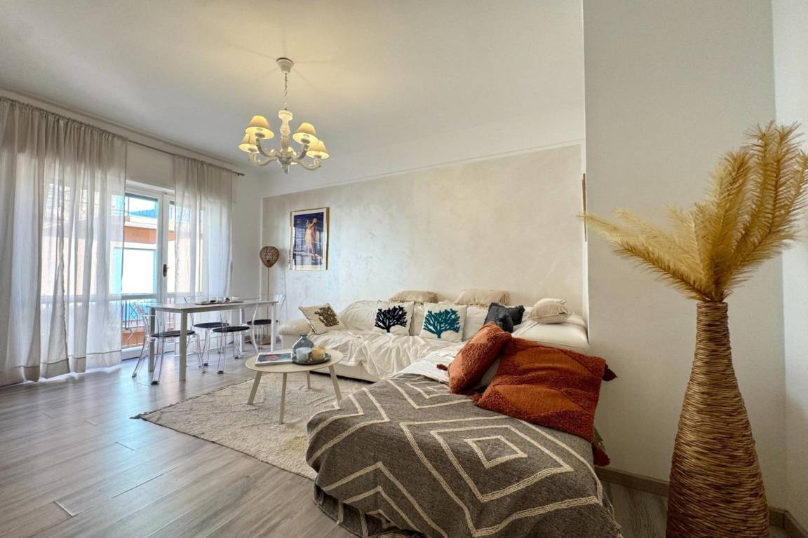 65 M² Apartment ∙ 2 Bedrooms ∙ 4 Guests - Alassio