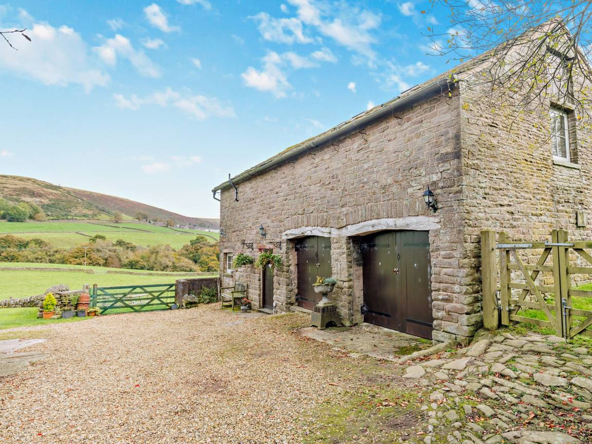 Cottage ∙ 2 Bedrooms ∙ 4 Guests - Macclesfield, UK
