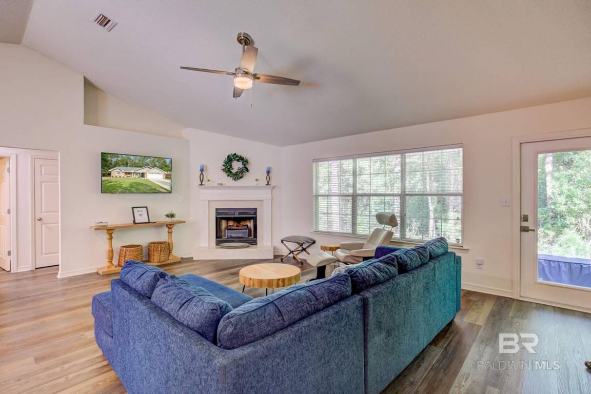 149 M² House ∙ 3 Bedrooms ∙ 1 Guest - Daphne, AL