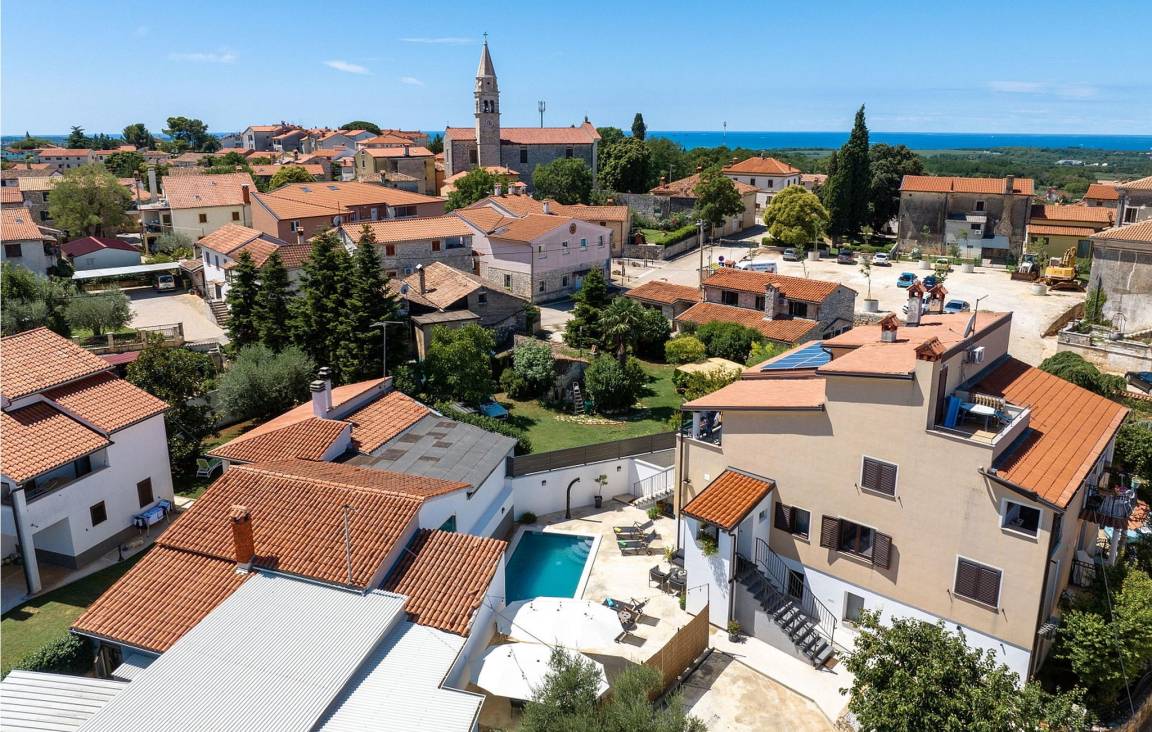 70 M² Apartment ∙ 2 Bedrooms ∙ 4 Guests - Novigrad