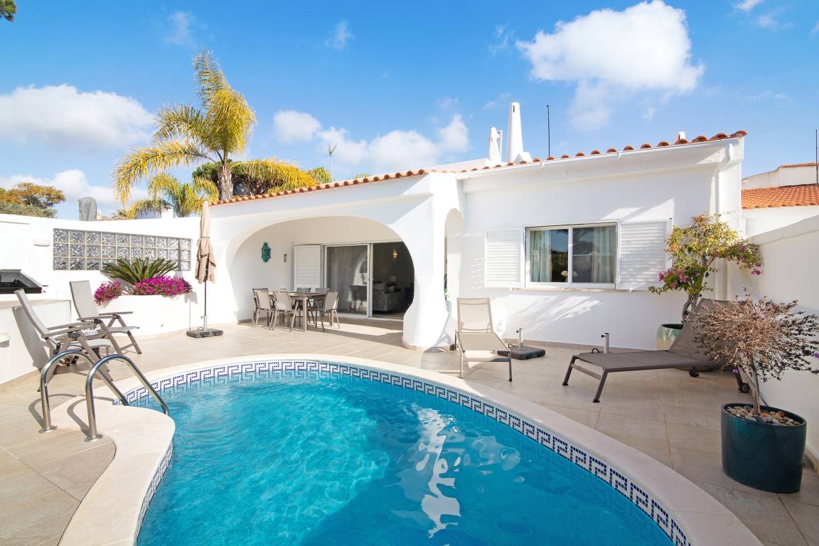 170 M² House ∙ 3 Bedrooms ∙ 6 Guests - Almancil